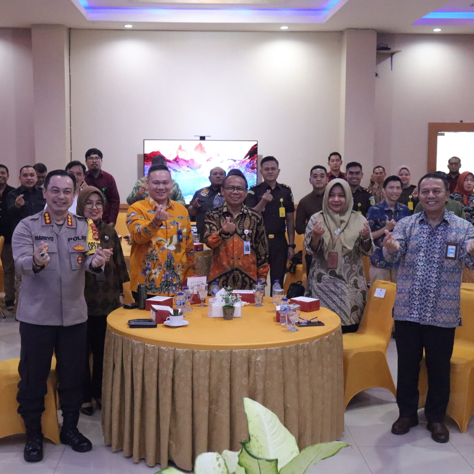 Polrestabes Palembang Raih Penghargaan CMS 2024 Polrestabes Palembang Raih Penghargaan CMS 2024